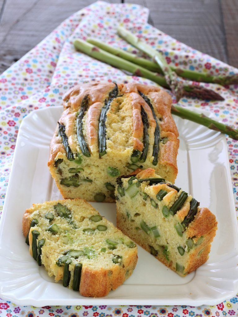 Salty cake, asparagus, almonds and basil — Sogno Toscano