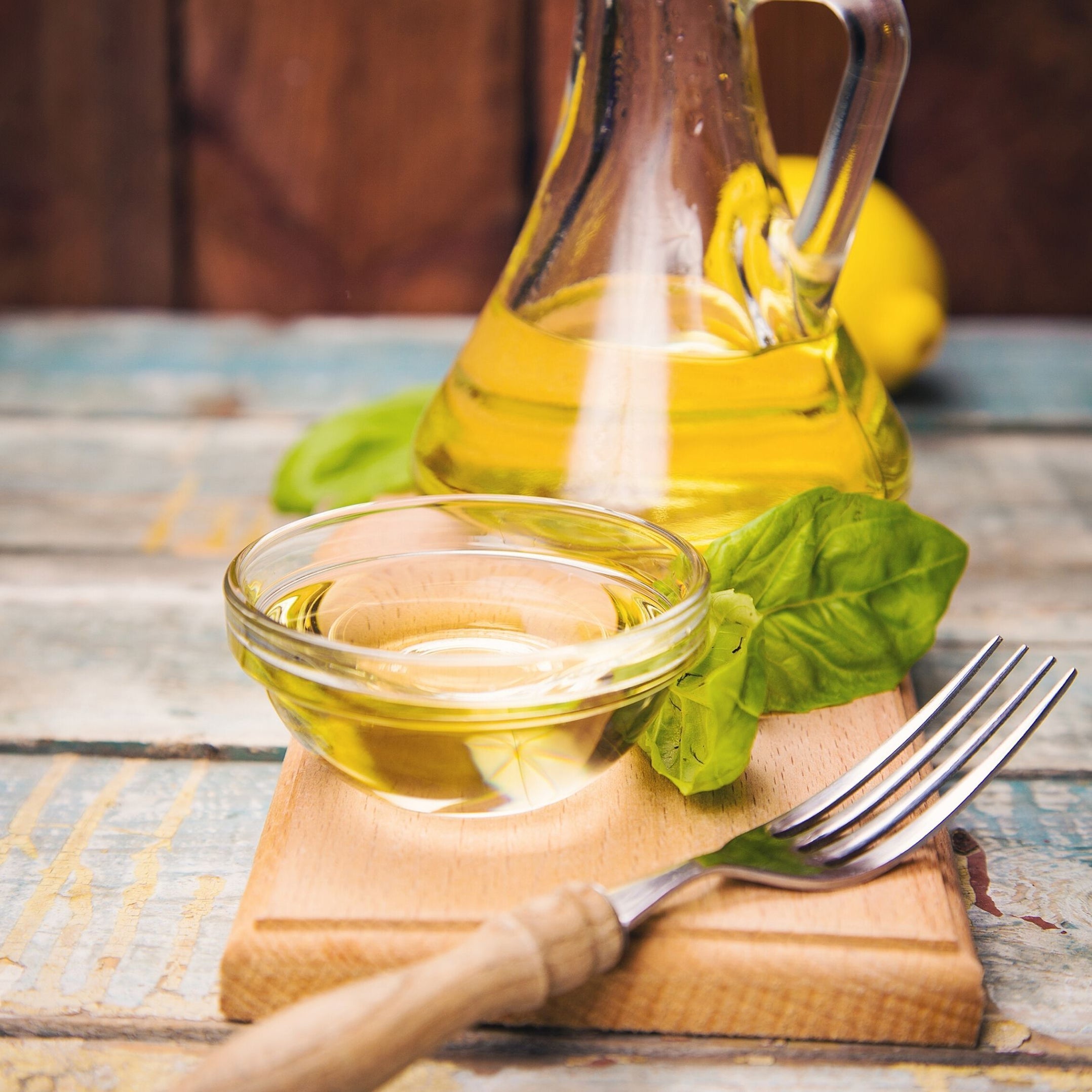 Buy Basil infused EVOO 250ml Glass Bottle Online - Oils Vinegars ...